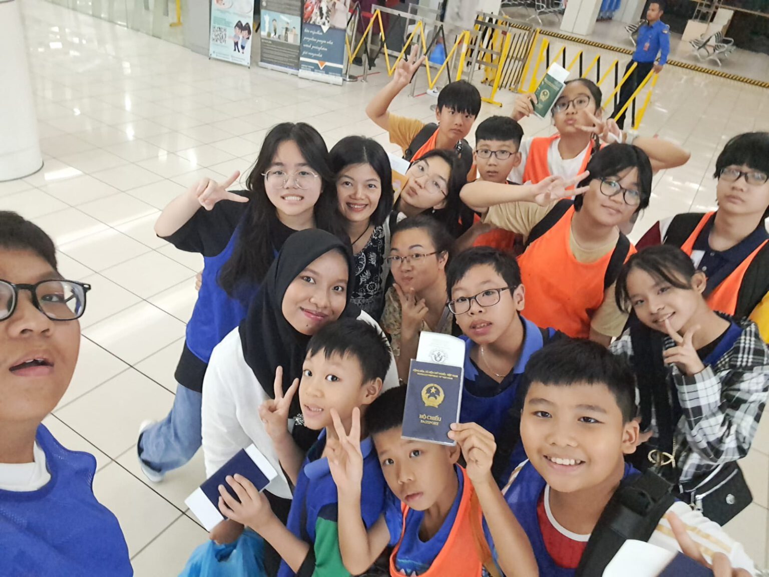 Beautiful love from Batam – Written by Alya – Guide for Camp “Rực rỡ ...